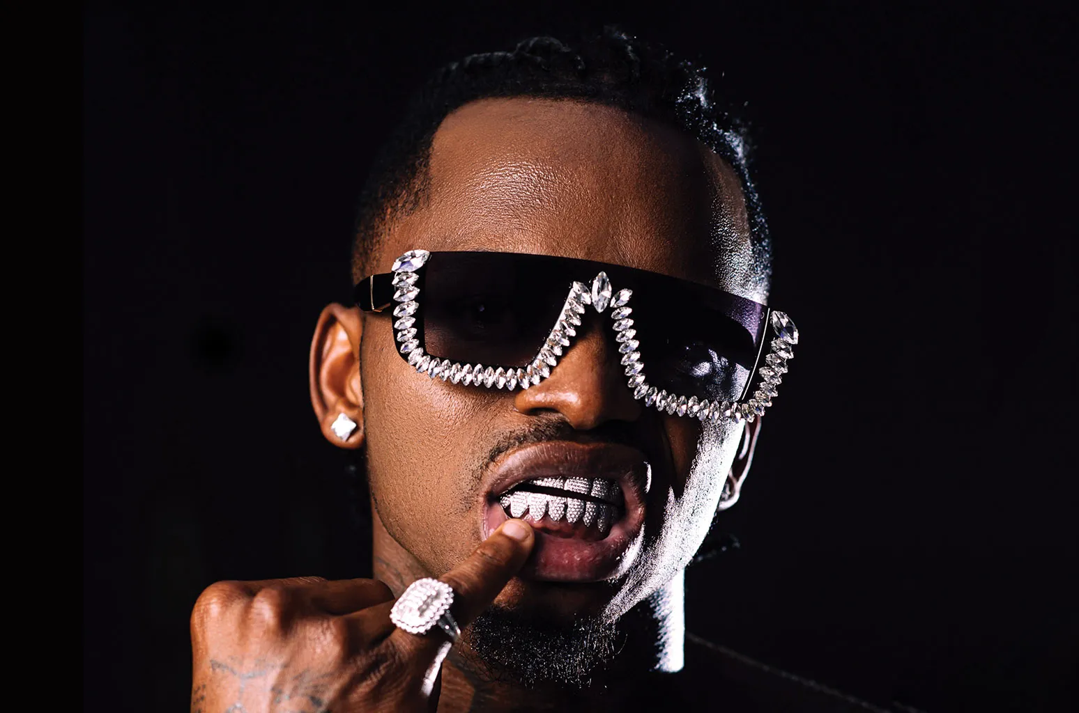 Diamond Platnumz Slams Streaming Critics, Says He Walked Away From Roc ...