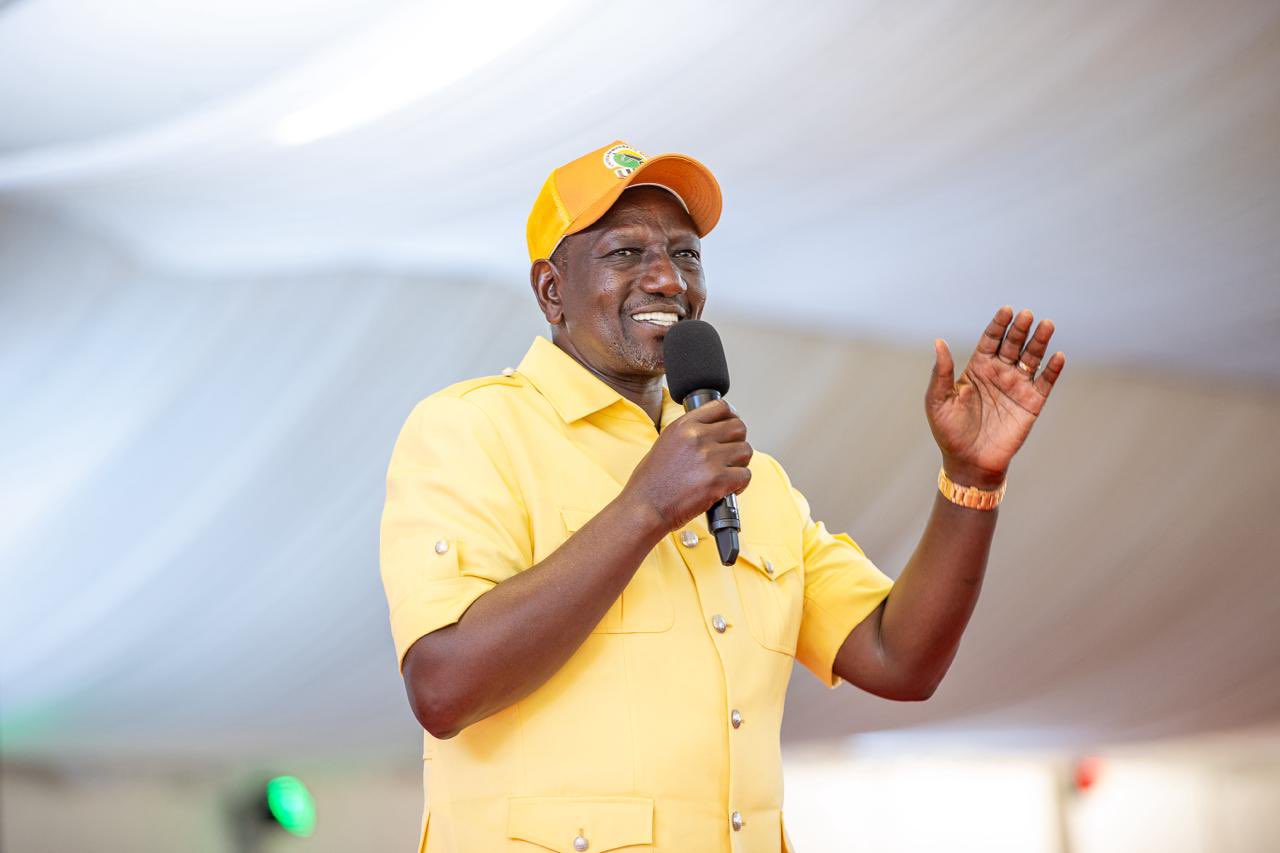 Ruto’s Orange and Yellow Cap Sparks Political Talk in Kenya